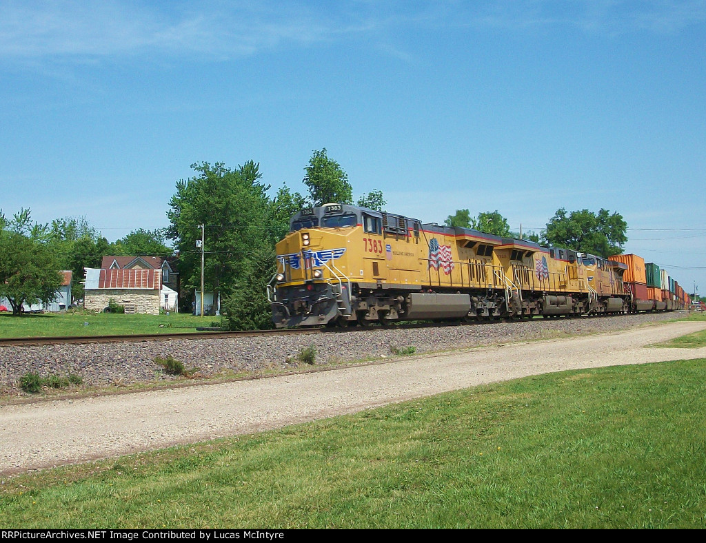 UP 7383 westbound UP intermodal train